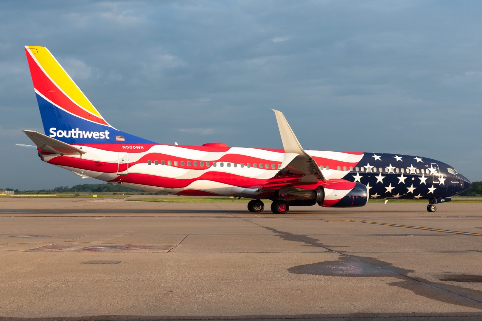License Plates for Planes: How to Understand Tail Numbers - Blue Sky News