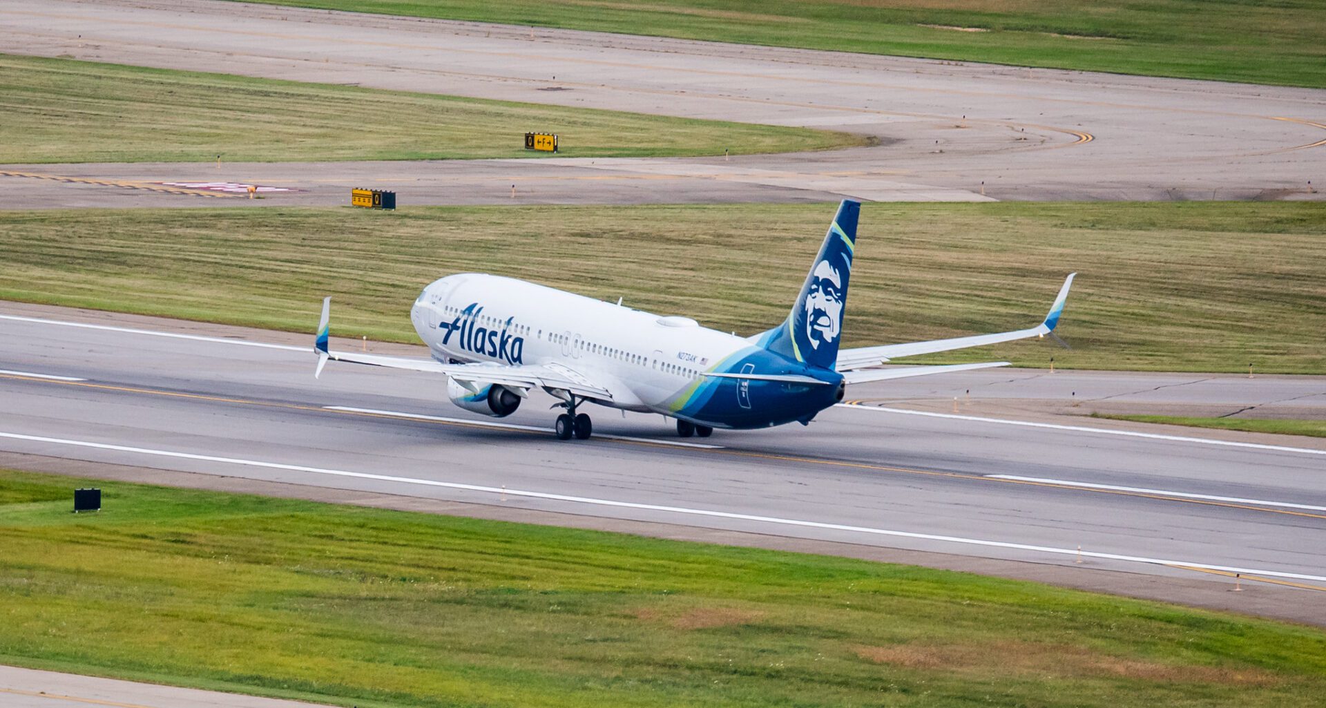 What Do Runway Numbers Mean? - Blue Sky News